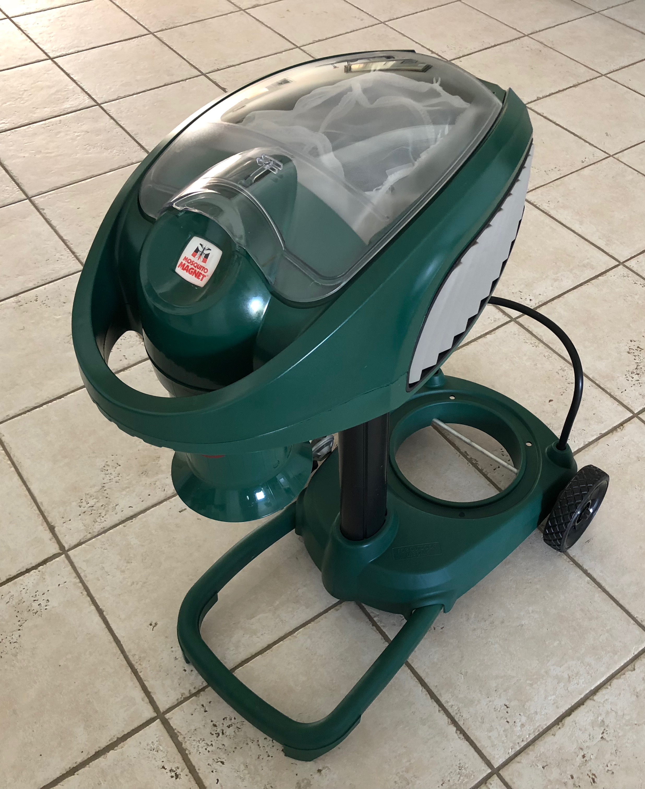 Mosquito Magnet zusammengebaut - Specialization is for insects